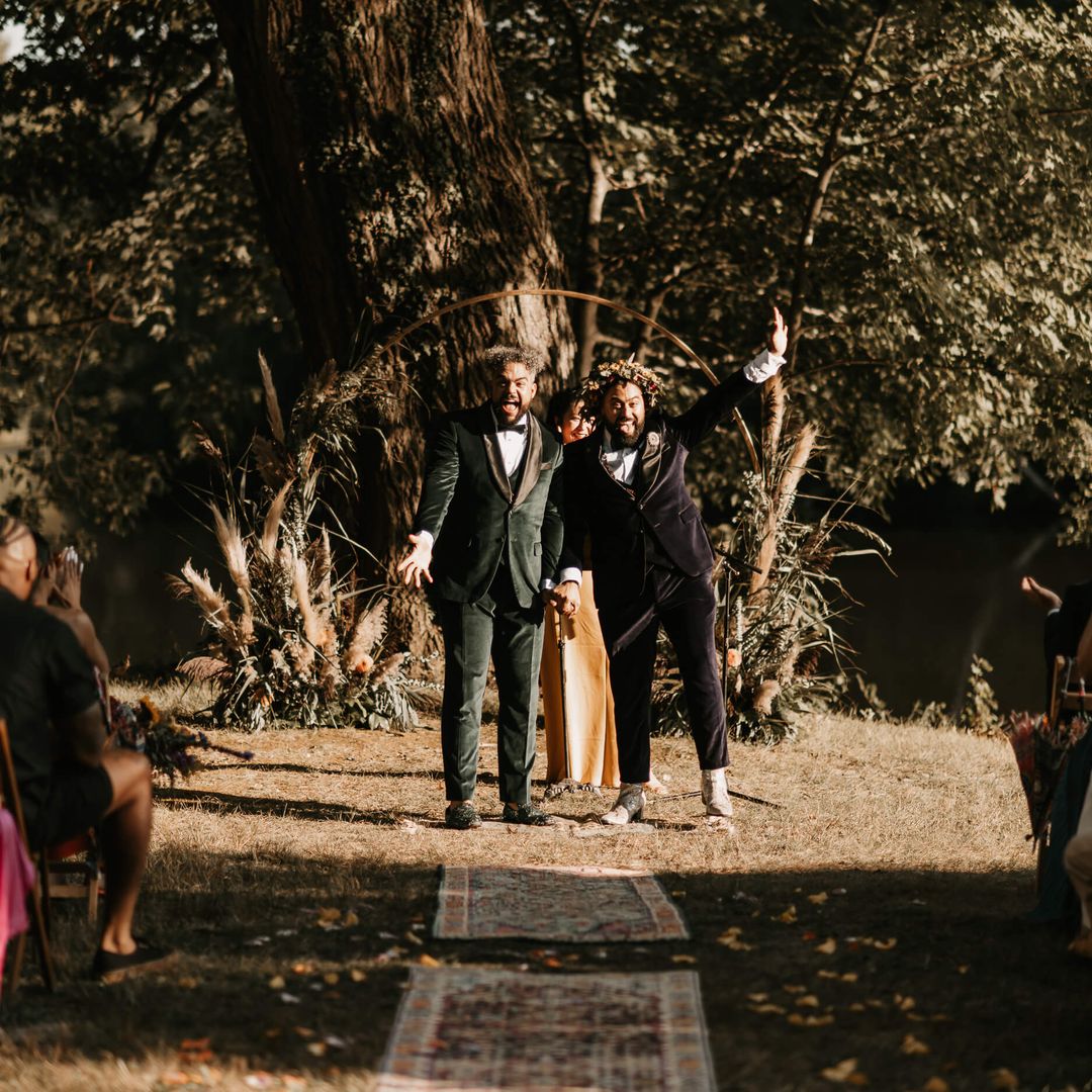 Love Stories | Sugar Lake Weddings | Real Weddings Gallery