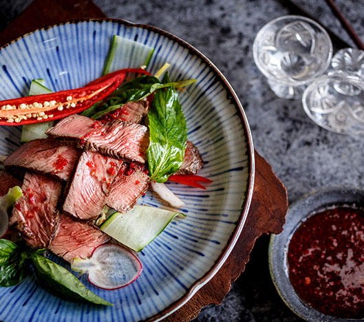 RARE ROASTED EYE FILLET WITH CRUNCHY RAW SALAD, FRESH CHILLI & LIME ...