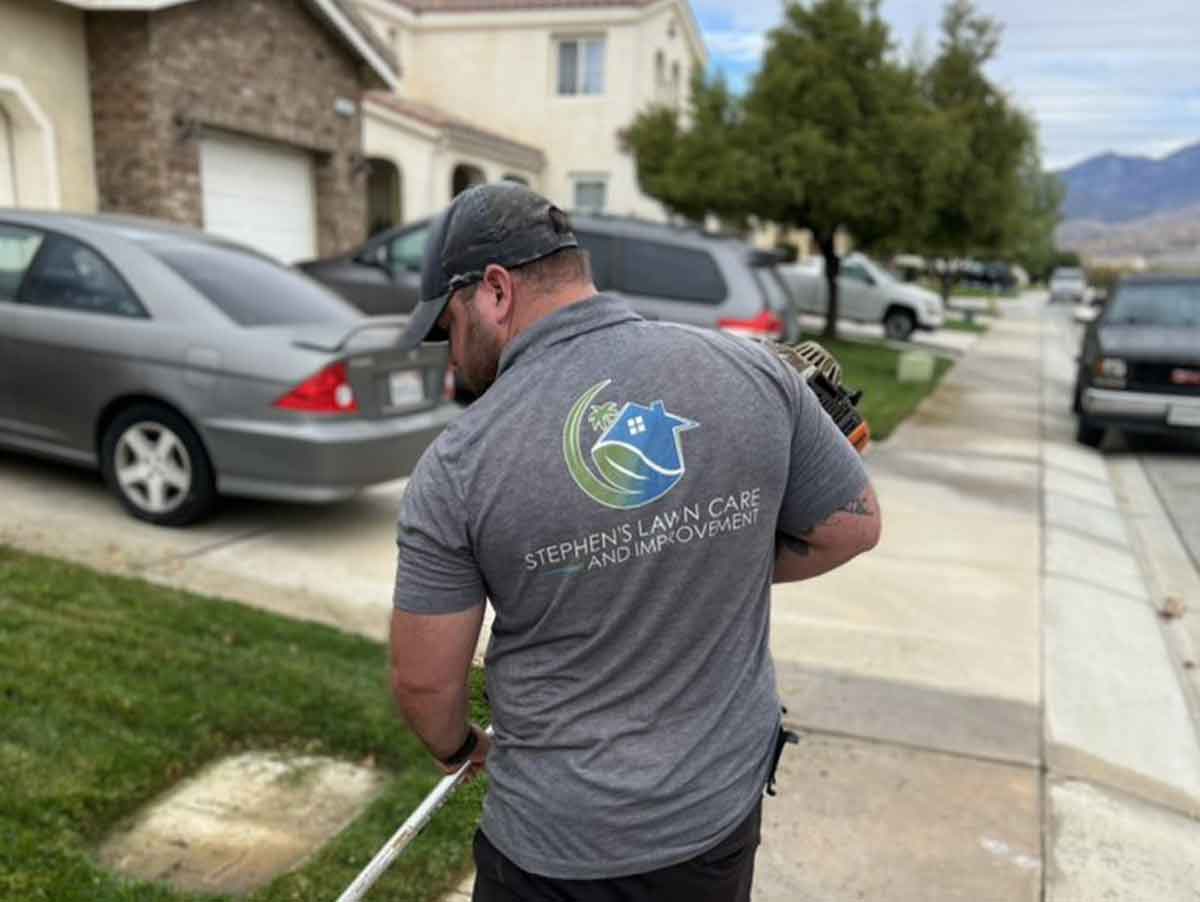 Home [stephens-lawncare.com]