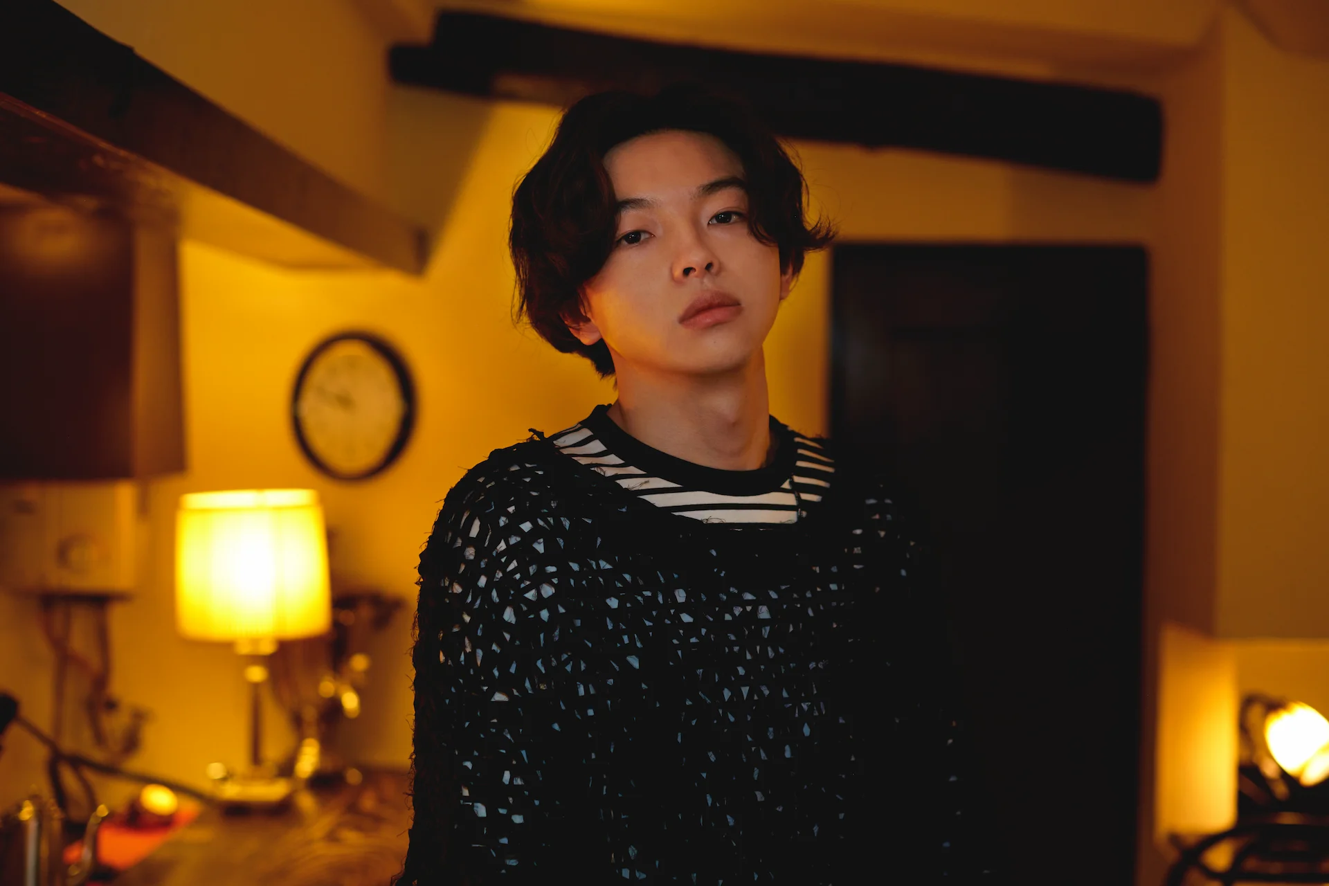 imase「“ただバズるだけでは、意味がない” 自分だけの“真新しさ”で音楽を生み出す、若き才能」 - my HERO