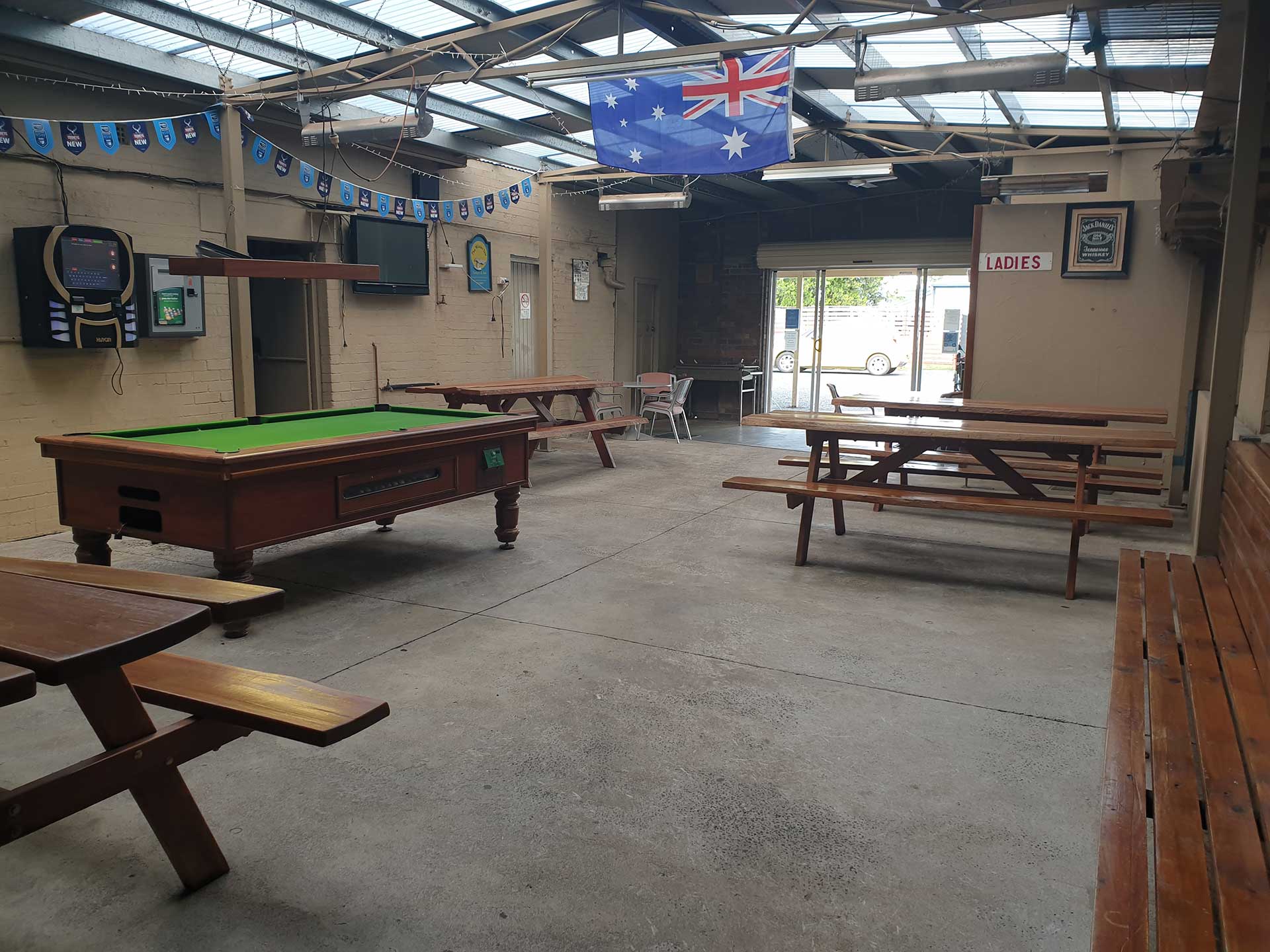 New England Hotel Motel | Walcha NSW
