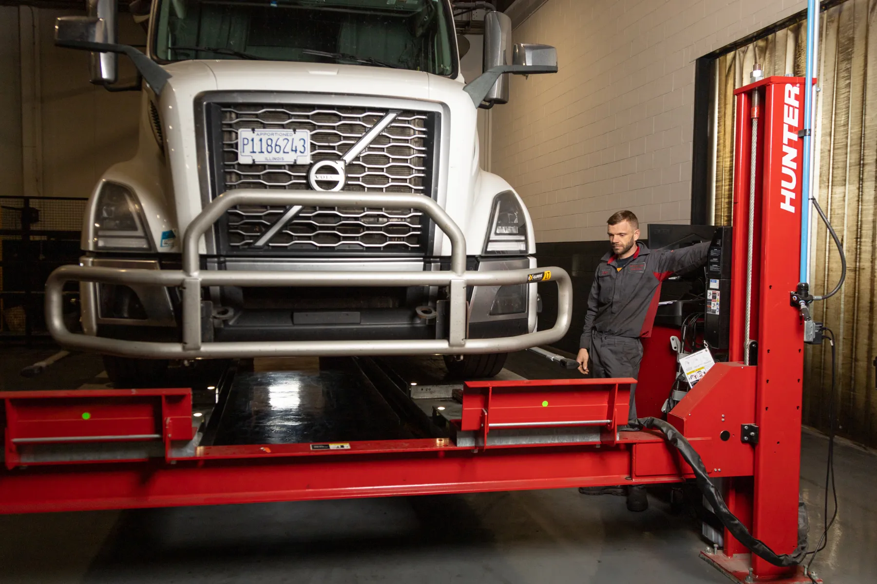 Truck Suspension Repair in Bedford Park, IL | FMTR