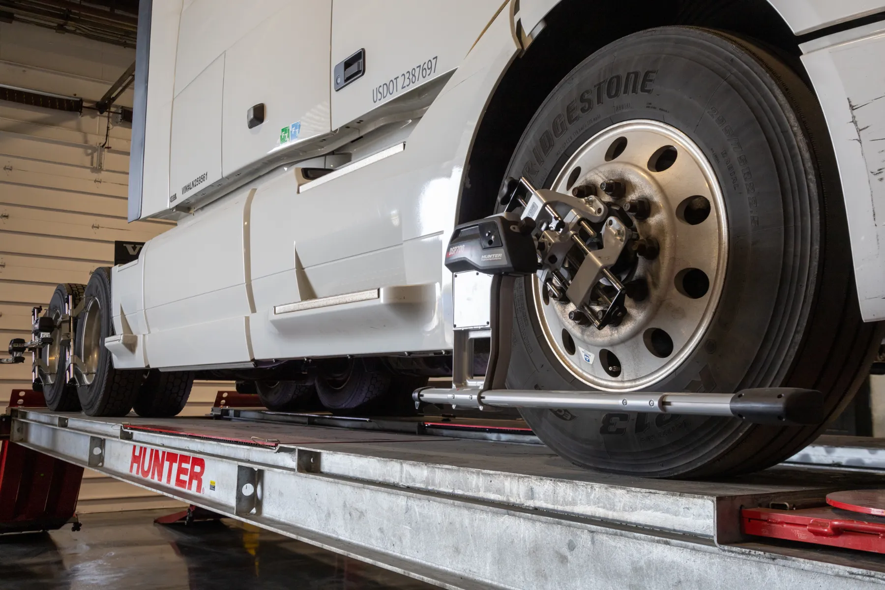 Truck & Trailer Alignment in Bedford Park, IL | FMTR