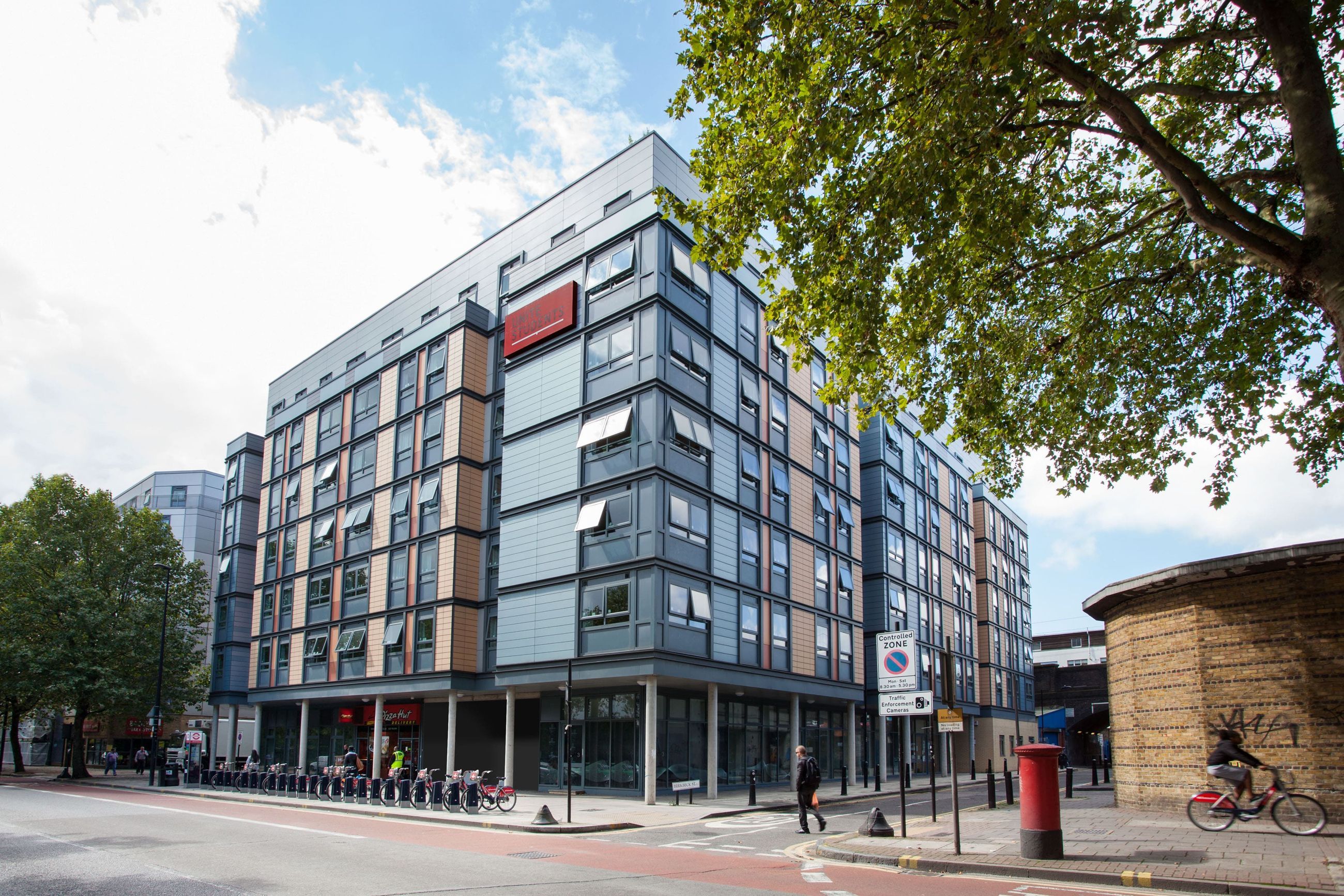 Student Life - London Interdisciplinary School