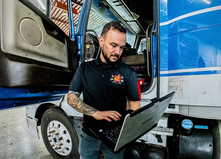 Truck Repair & Fleet Services in Newark, NJ | EZ