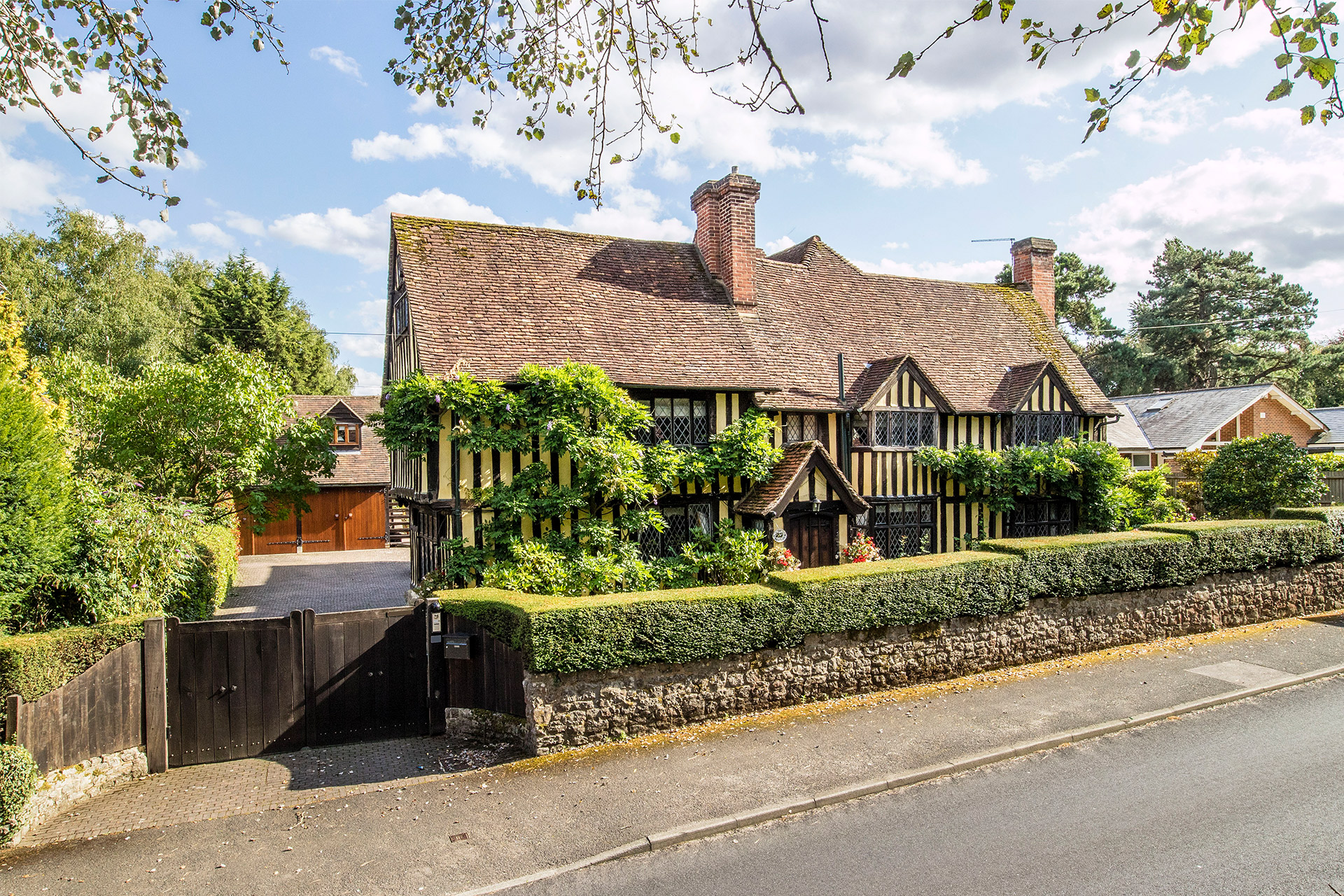 Grade II listed building Extension Kent | James Clague Architects
