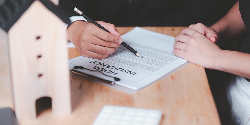 Dealing with a Fire Insurance Claim: An Ultimate Guide