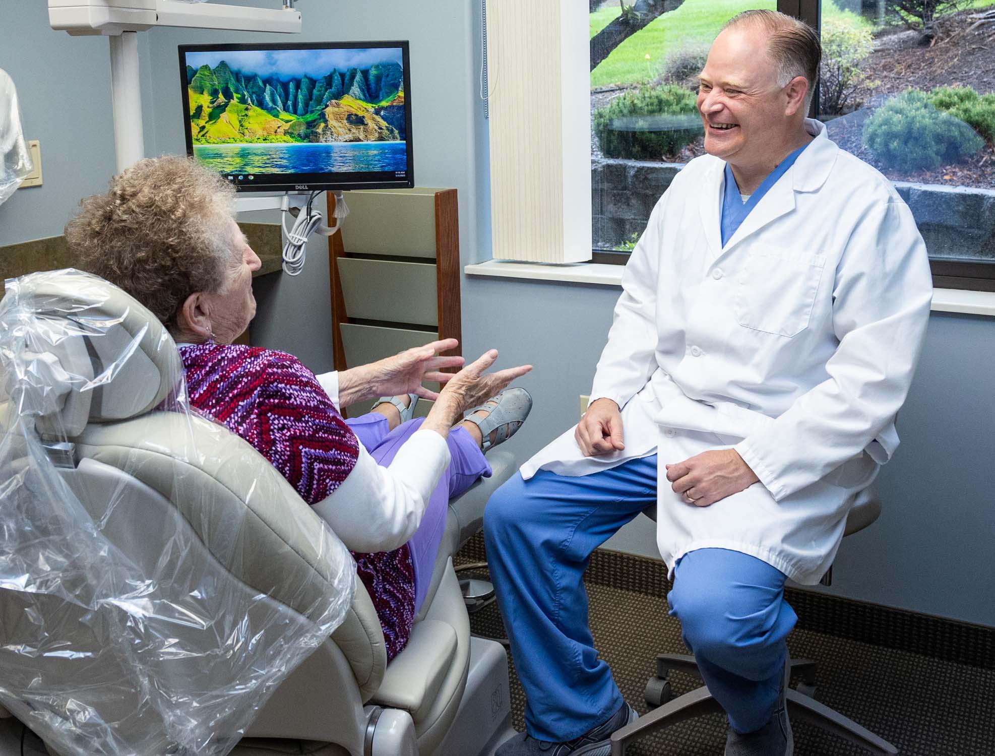 Learn About Max H. Molgard Jr., DDS, FACP
