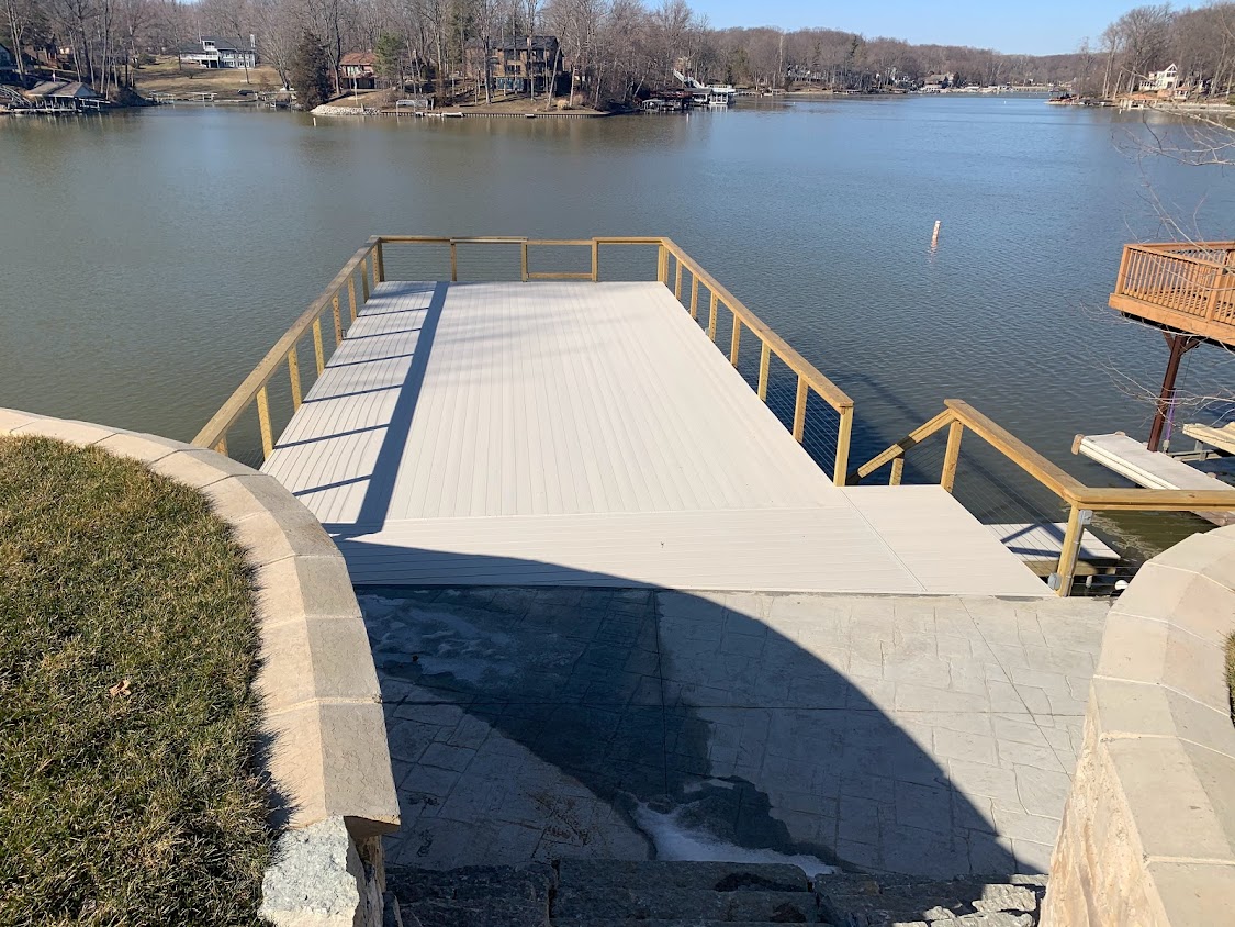 Custom Docks-Vondersaar Construction