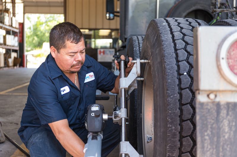 Heavy-Duty Truck Repair in Houston, TX | TireTex
