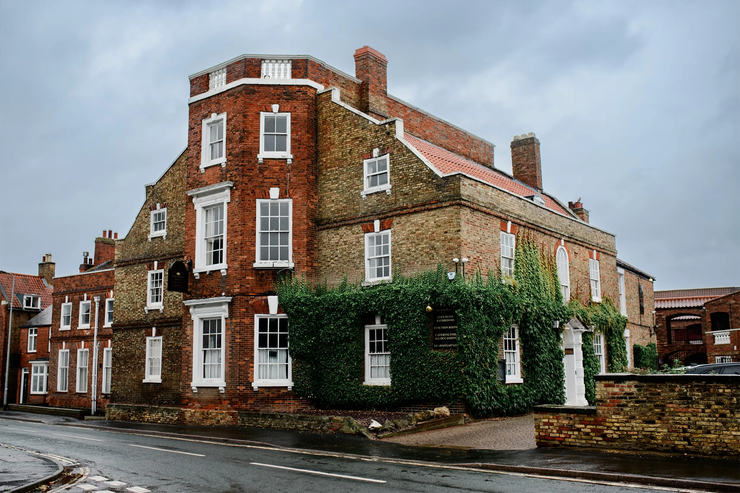 The Exchange | Brigg's Premier Hotel, Sports Bar, and Pub