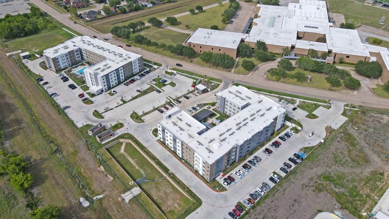 Luxury Apartment Houston - Houston Apartment for Rent | Huntington at ...