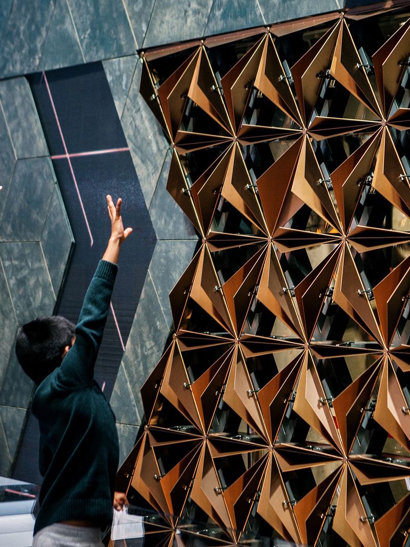 Leva - Move your walls with our engineering