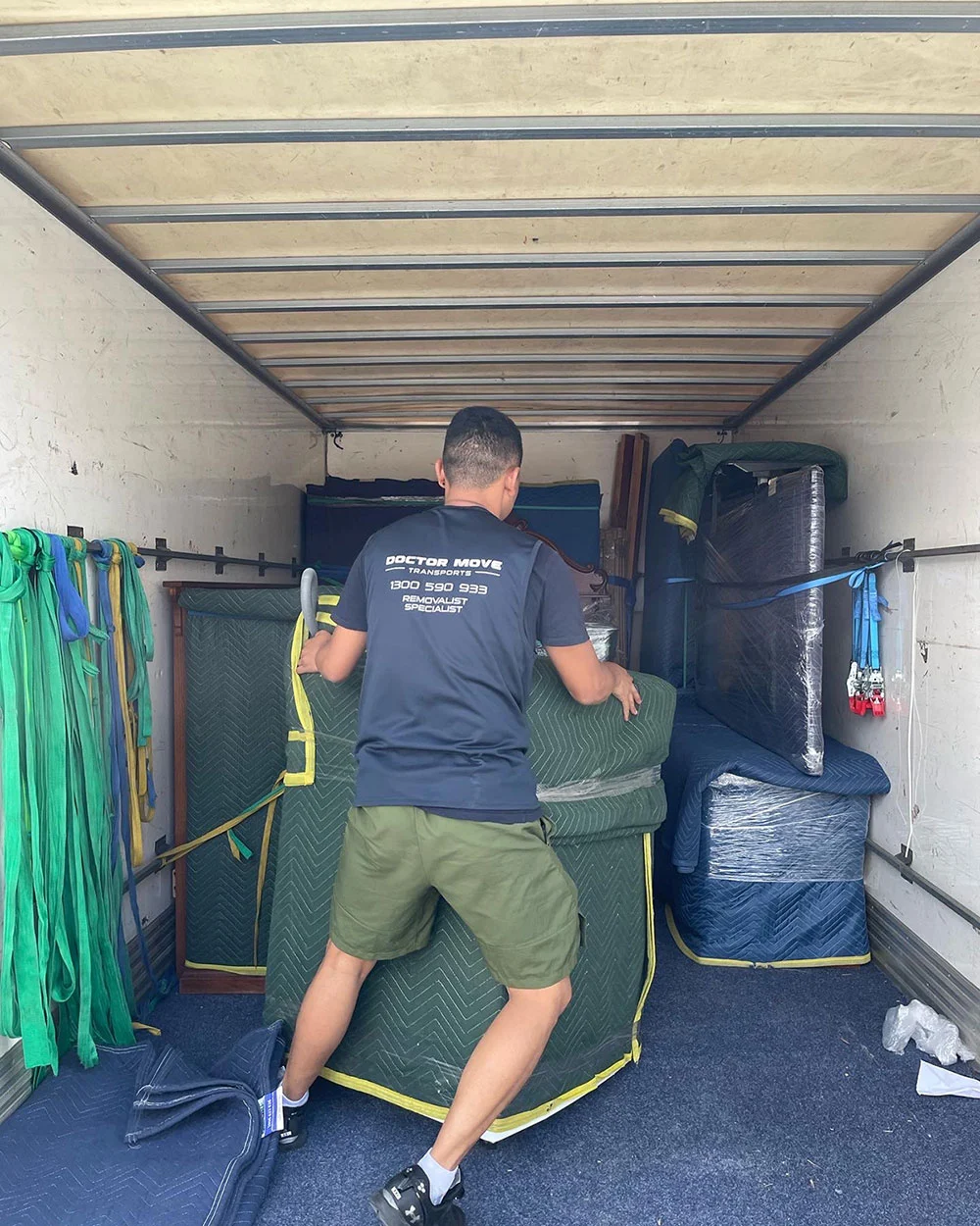 Commercial Removalist Canberra | Doctor Move