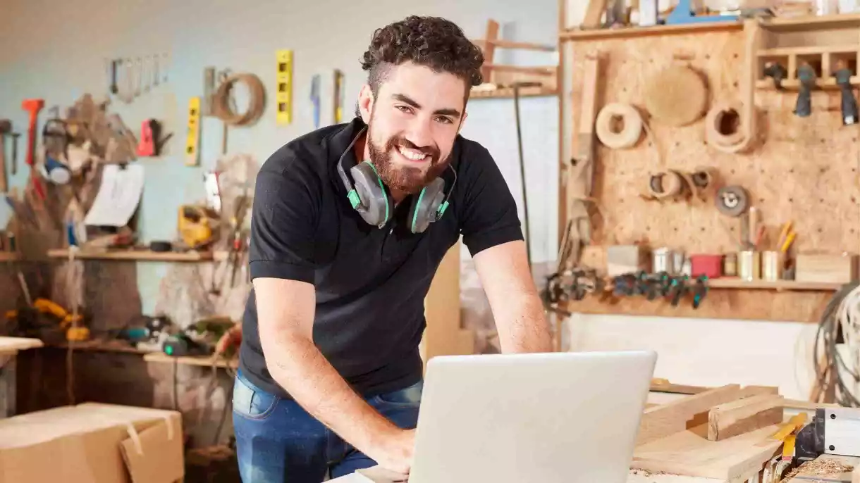 Step-by-Step Guide to Paying Yourself as a UK Business Owner