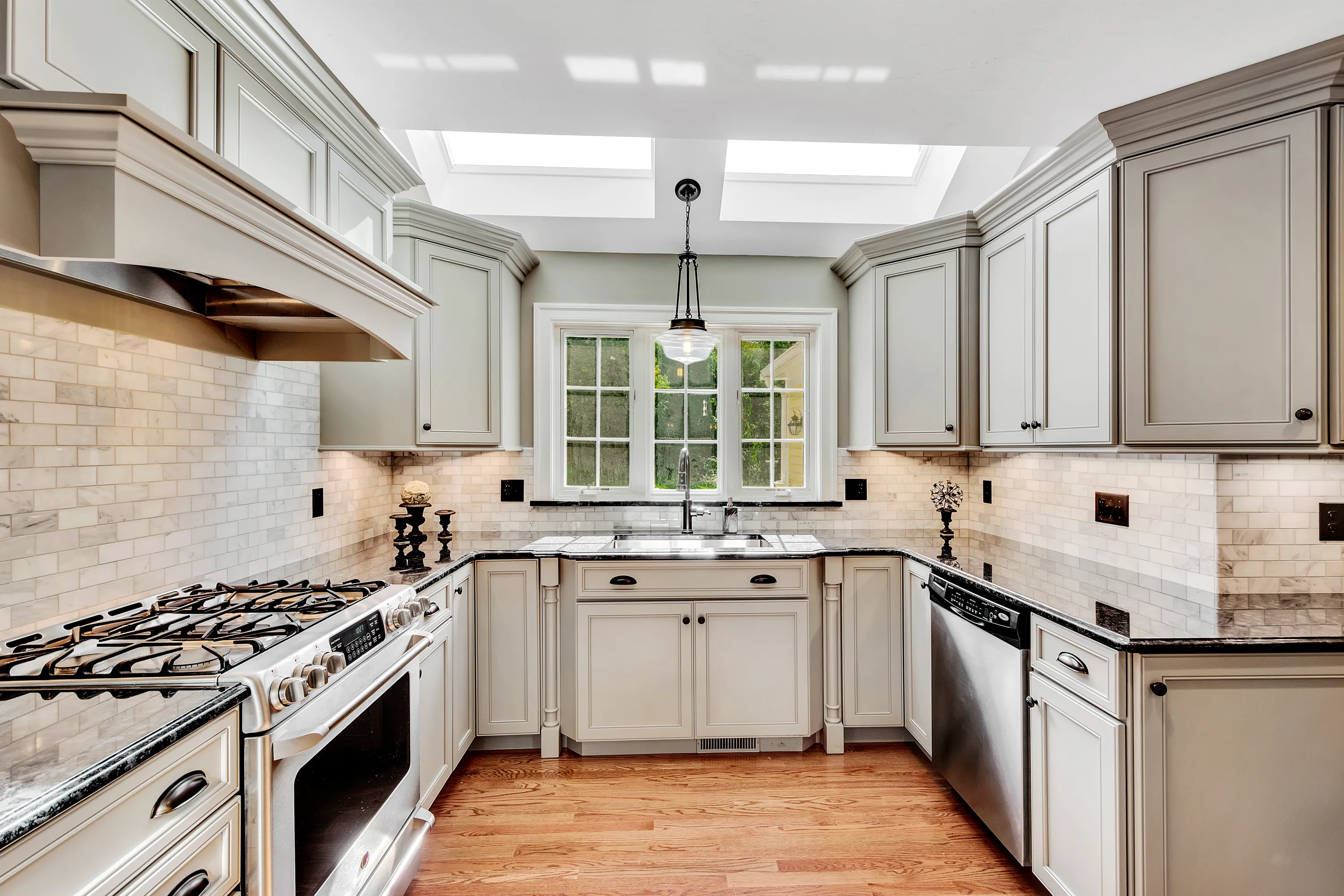 Sapphire Supper Club Kitchen: Design Portfolio | Jane Barnes Interiors