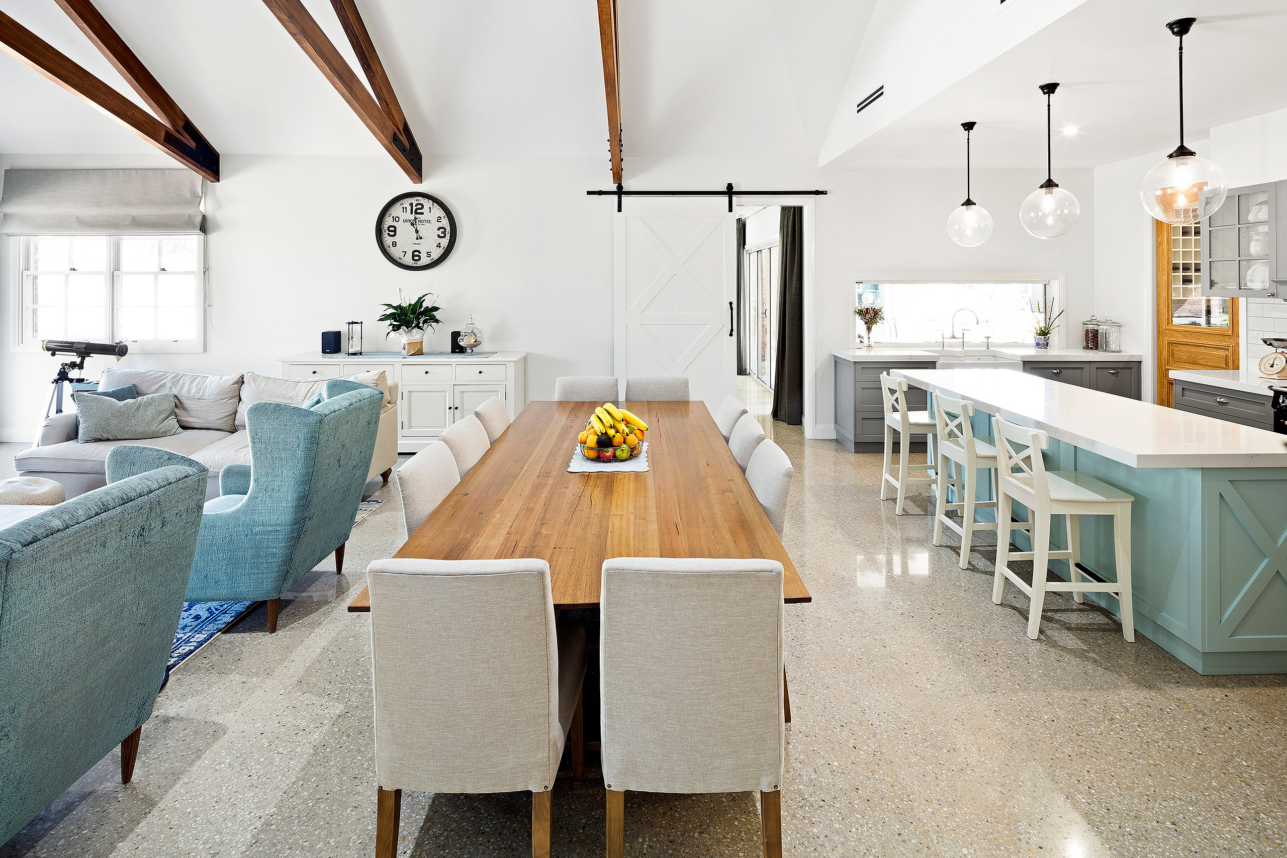 Pioneer Drive: Custom Designed Home by Todd Newman Builders