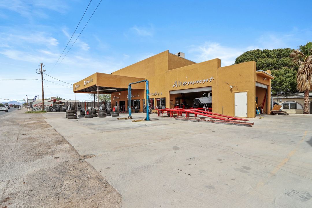 Tire Shop On Alameda