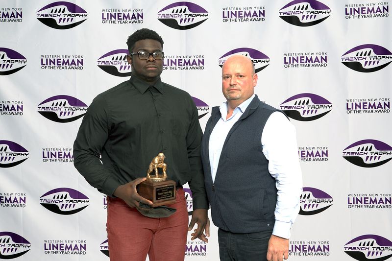 Lineman of the Year | Trench Trophy Award, Inc.