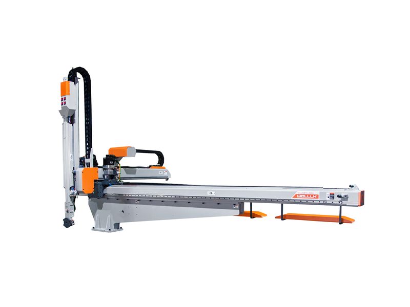 Robots & Automation for Injection Molders | ARI